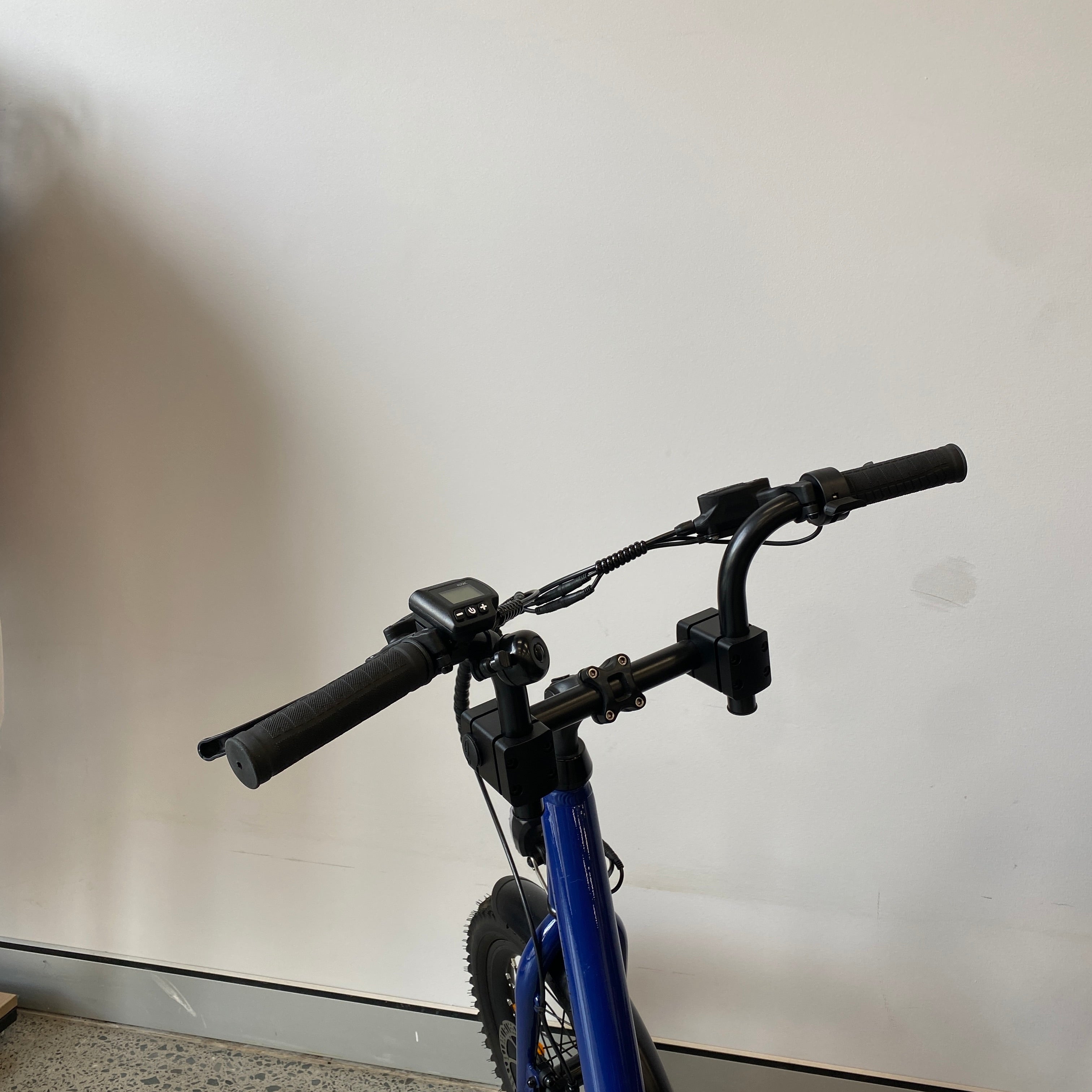 Lightning Electric Bike | Short Statured Riders – EveryBody eBikes